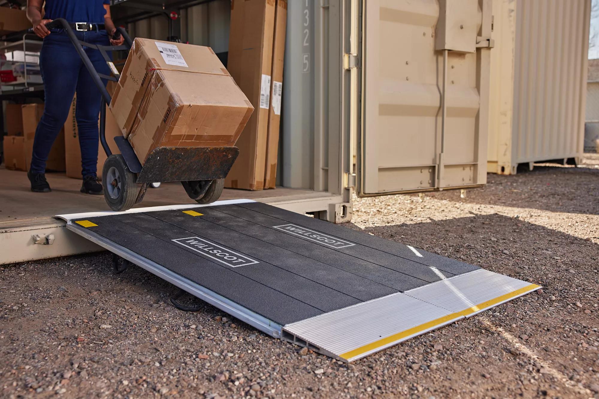 Conteneurs de Stockage Portables et Conex à Louer | WillScot