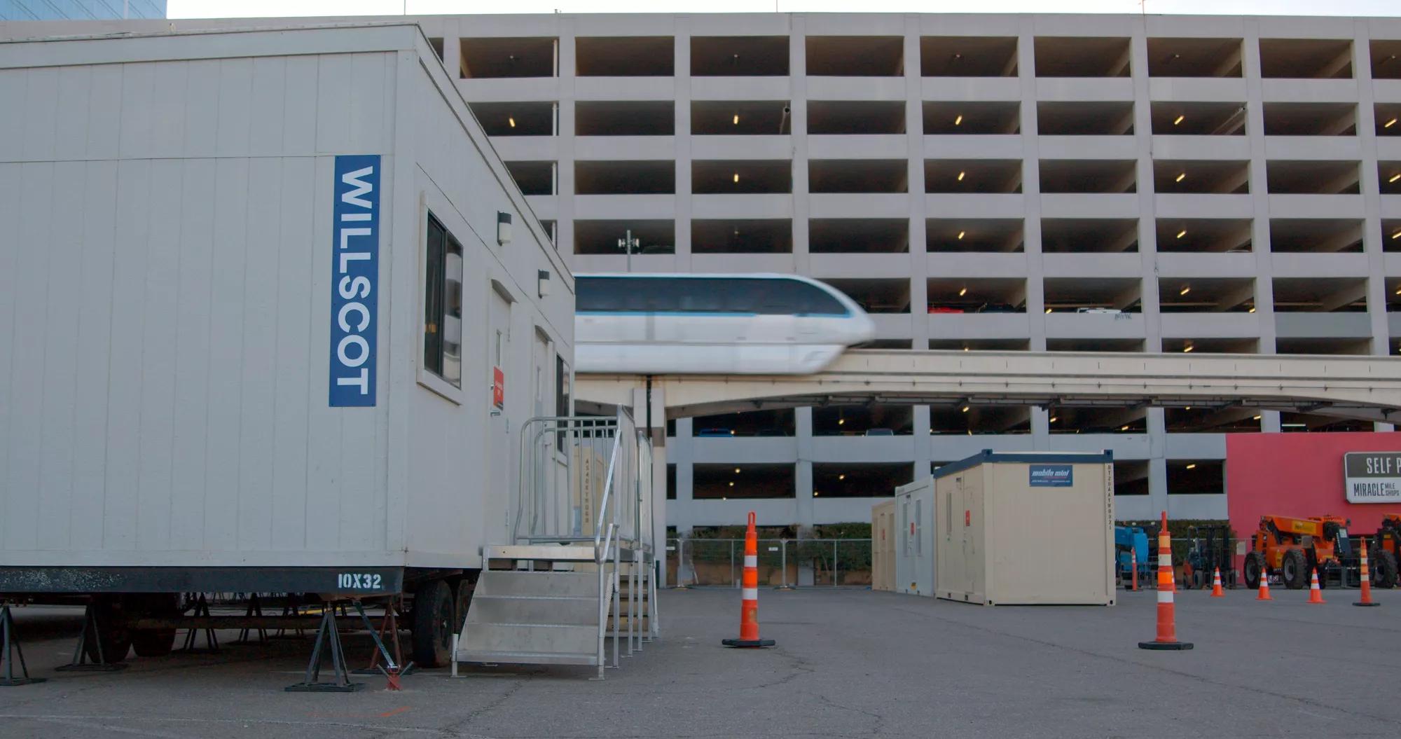 Office Trailers vs Portable Offices | WillScot